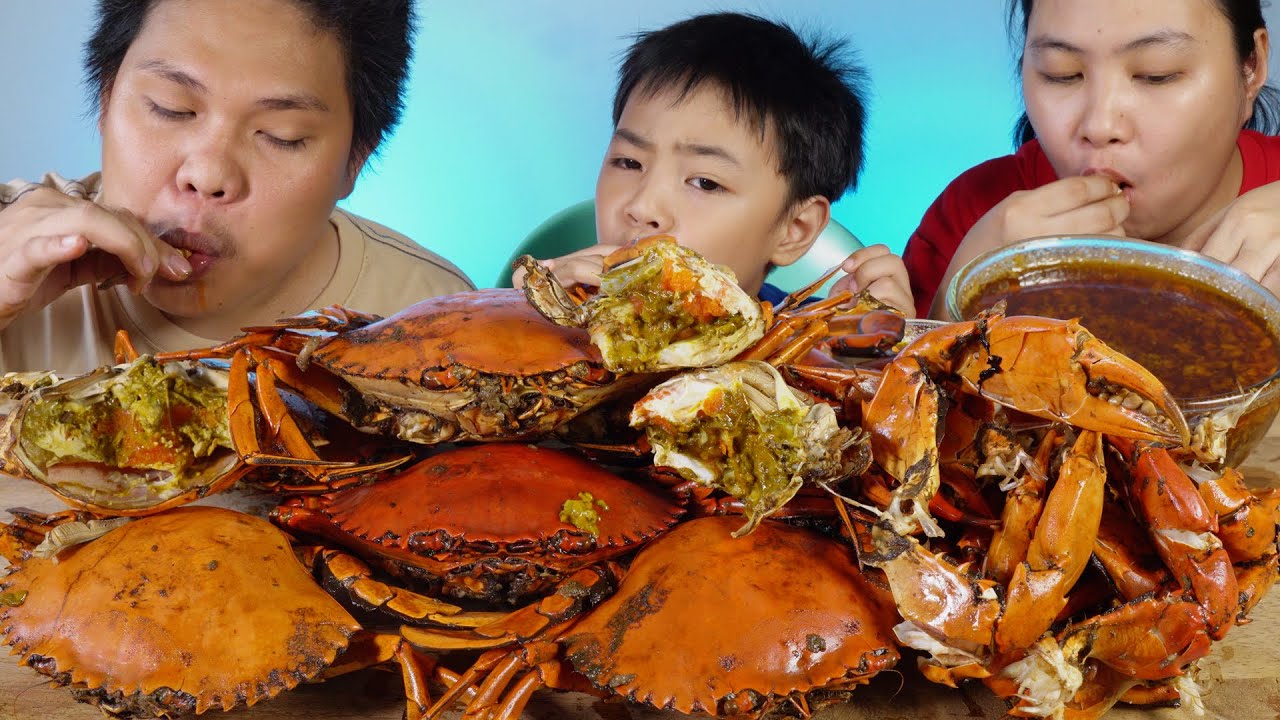 ALIGUE OVERLOAD FEMALE MUD CRABS MUKBANG - YouTube