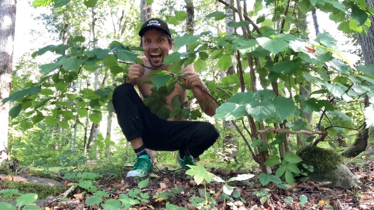 How to hide in the bushes - YouTube