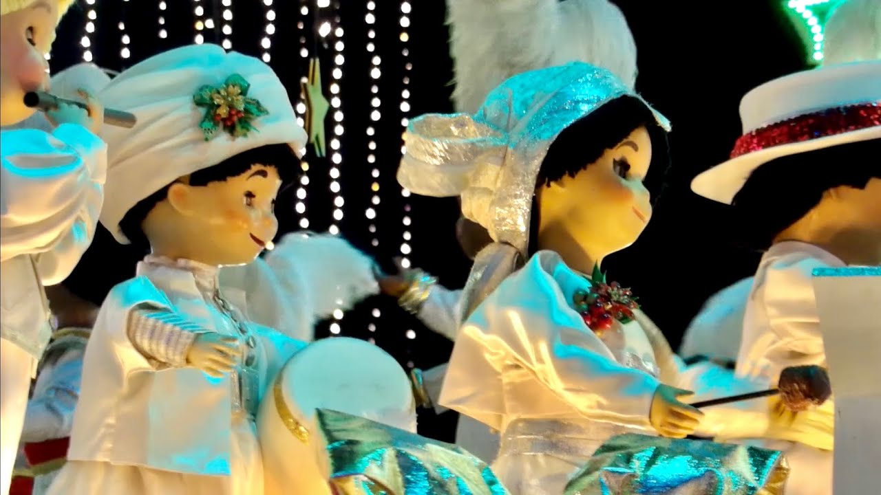 “it’s a small world” Holiday Finale Extended dolls footage - YouTube