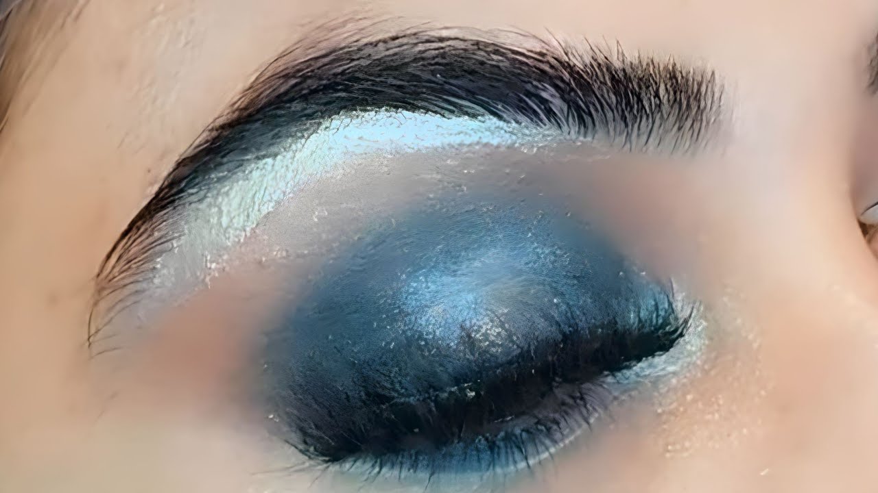 Easy Blue Make-up Tutorial just in 30 seconds Without Filter 💕 - YouTube