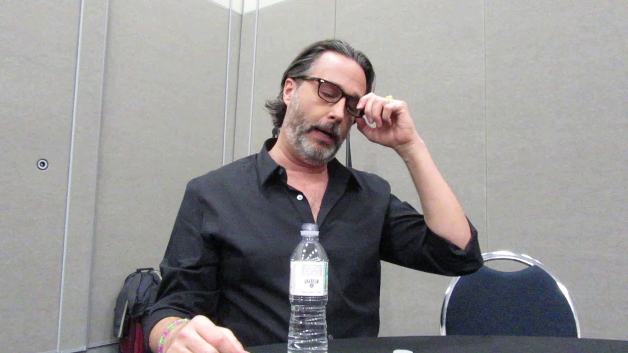 The 100: Jason Rothenberg (Executive Producer) - Wonder Con 2018 - YouTube