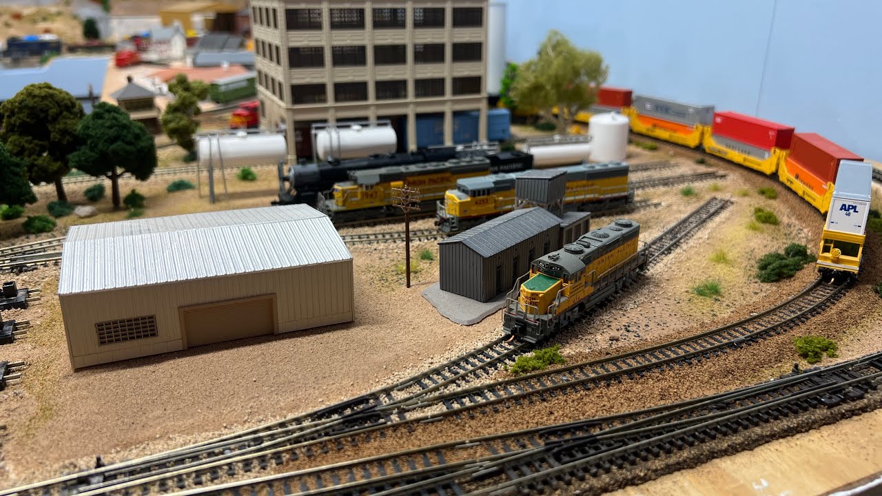 N scale Union Pacific and Santa Fe Railroad Layout Update 01/2023 - YouTube