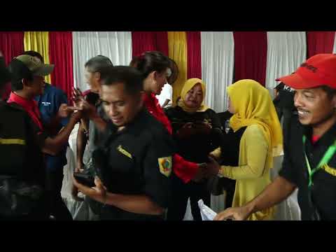 KESERUAN DRIVER CANTIK LINA OZORA DI ACARA HALAL BIHALAL AGRA MAS
