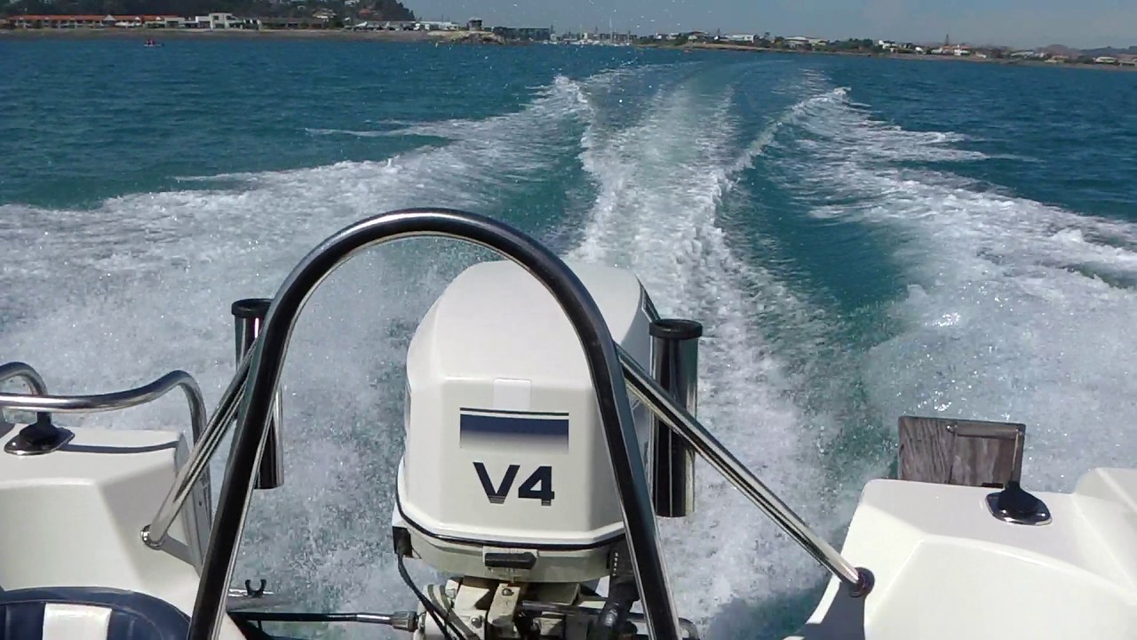 1997 Evinrude Ocean Pro 115HP Power up - YouTube