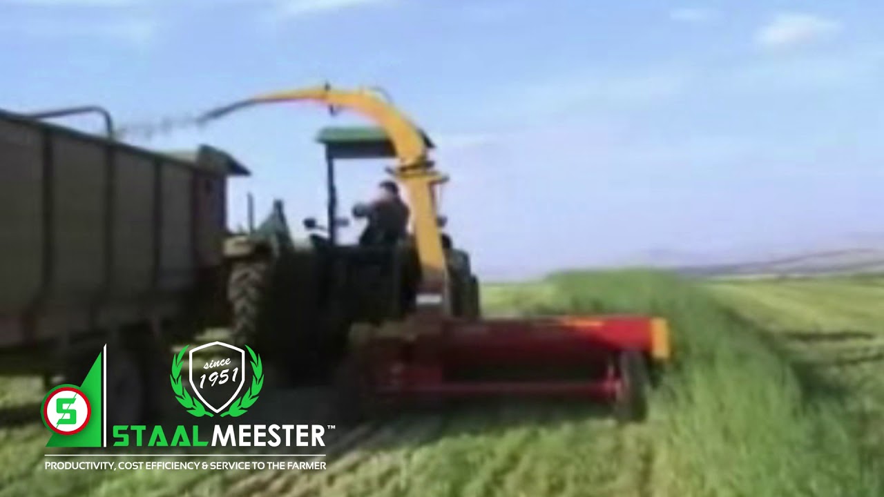 STAALMEESTER Double Chop Forage Harvester (DS 540) on Grass - YouTube
