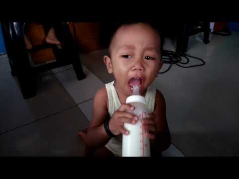 Bayi nangis minta susu
