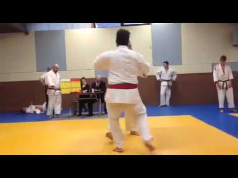 Balayette judo - YouTube