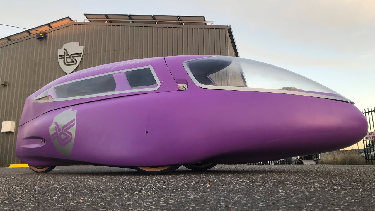 Trisled Skyhawk - the making part 2 - YouTube