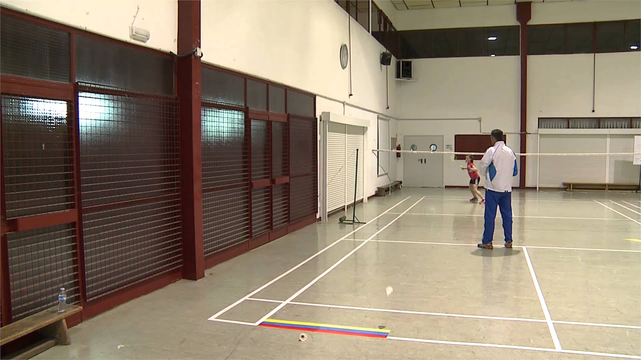 Badminton Test: Lob - YouTube