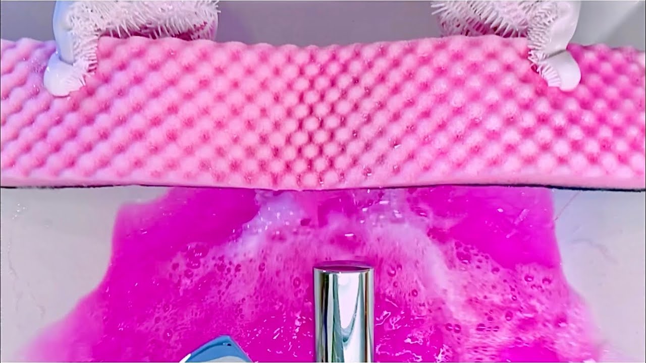 【ASMR】Pink snake sponge squeeze w/ Pink cleaner🐍💖 - YouTube