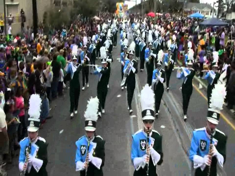 TUMB Mardi Gras 2012 - Moves Like Jagger - YouTube