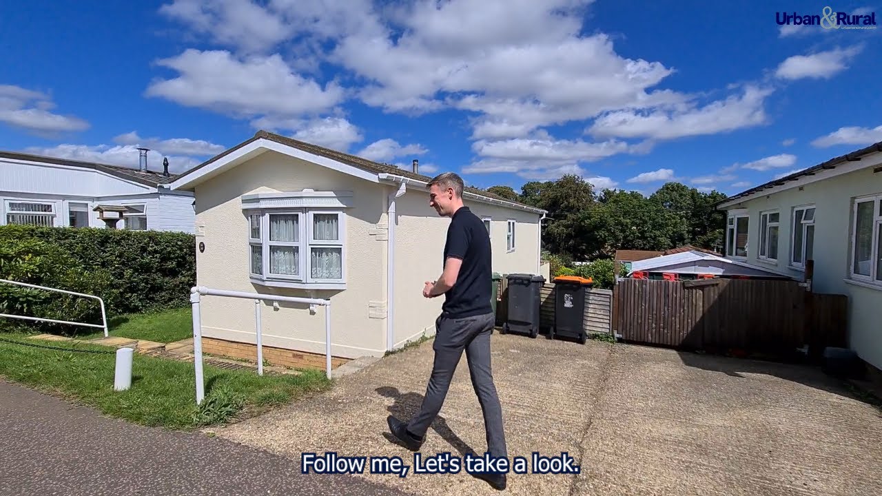 Whipsnade Park Homes, Whipsnade - YouTube