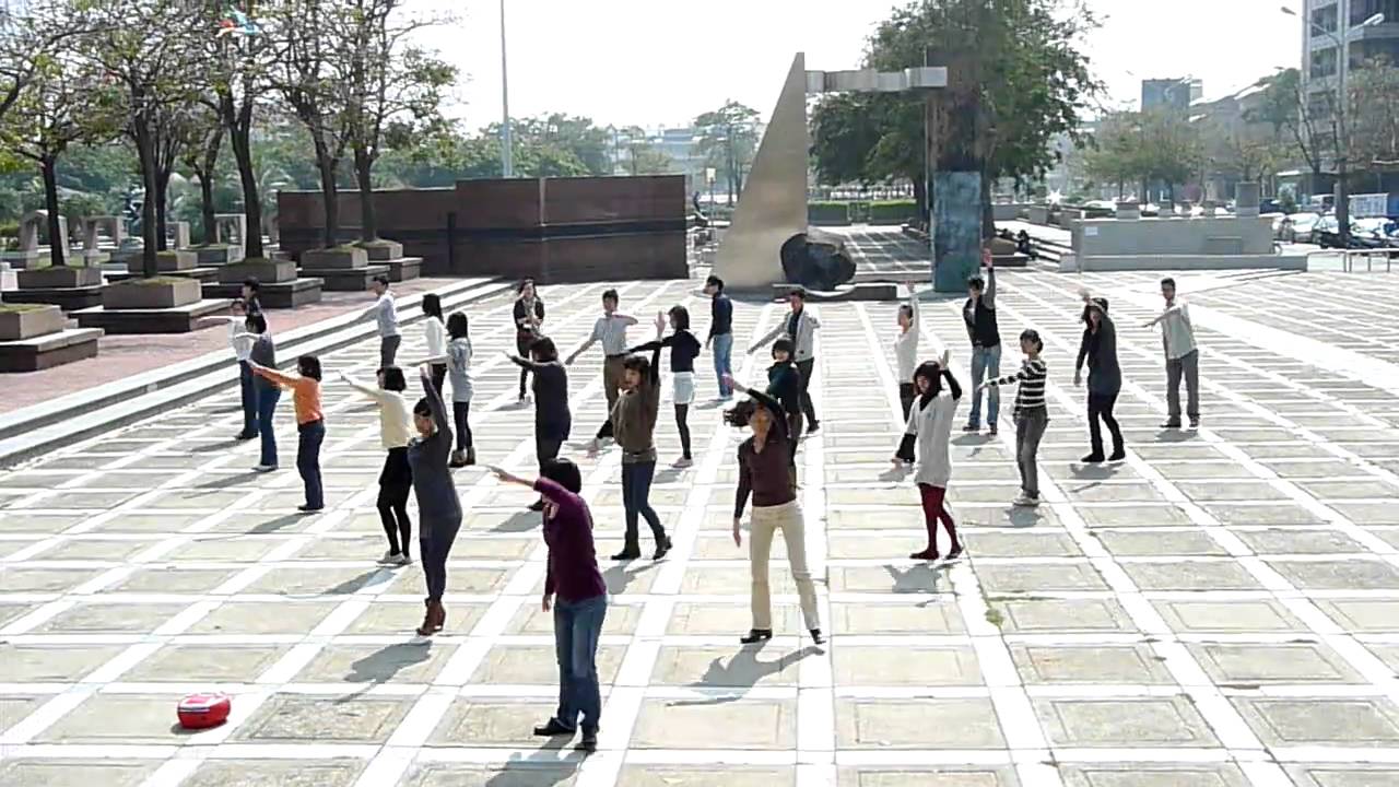 20110222 triangle formation stage1 - YouTube