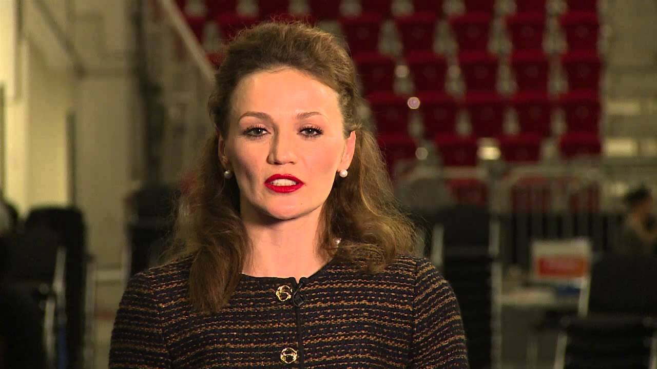 Wir stimmen für Merkel: Ina Menzer - YouTube