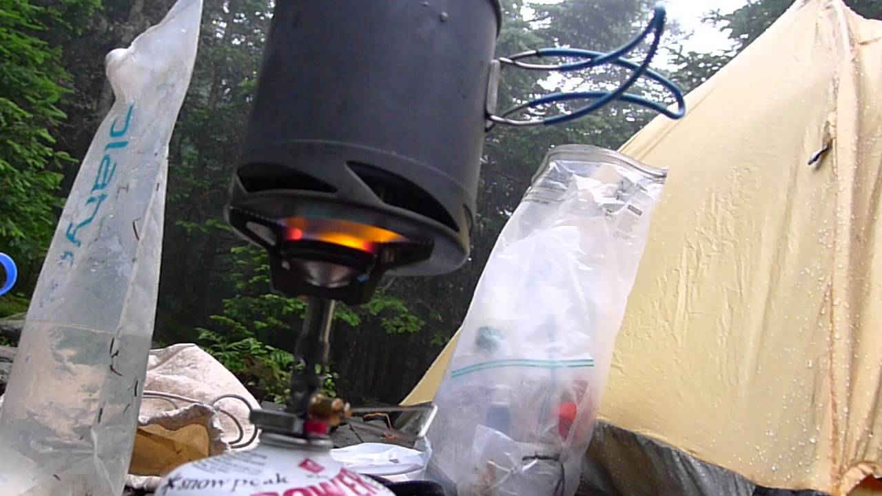 Soto Windmaster Stove Blowing in the Wind - YouTube