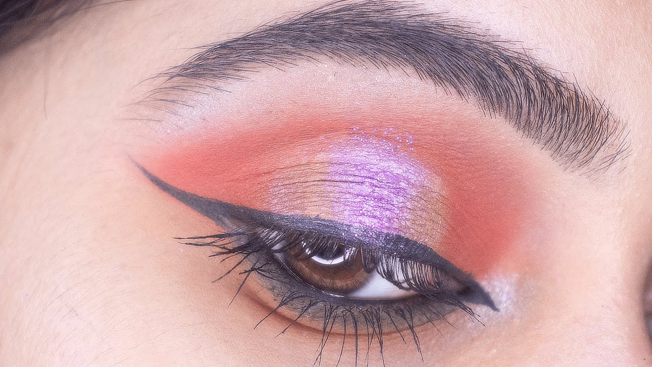 যেকোনো কালার দিয়ে Halo Eye Makeup করেনিন । Simple Halo Eye Makeup ...