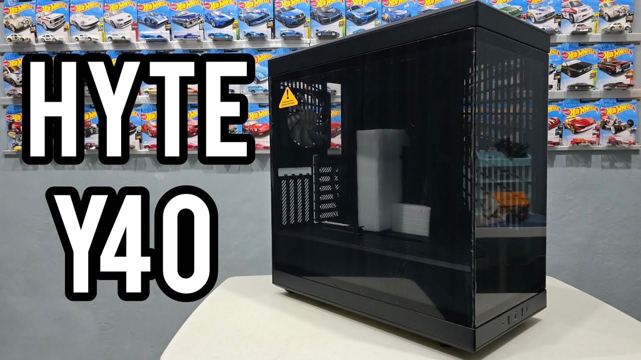 HYTE Y40 Full Black - Review - YouTube