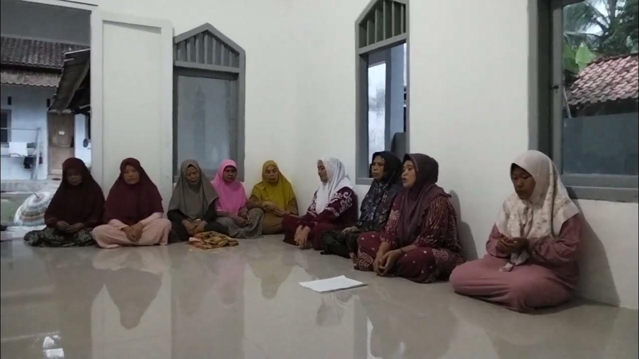 Khataman Qur'an Ke - 72 & Bukber Jama'ah Mushola "AL - IKHLAS" Kalijaro - YouTube