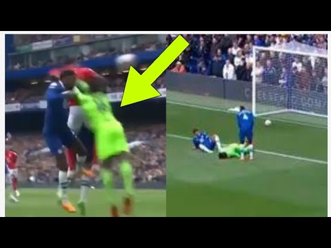 Edouard Mendy makes huge mistake to gift Nottingham Forest opening goal 