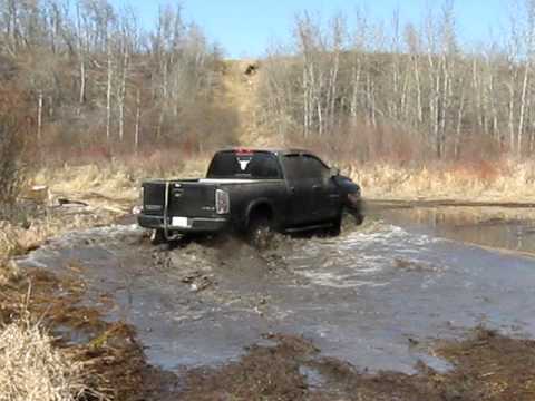 Dodge diesel mudding 2 - YouTube