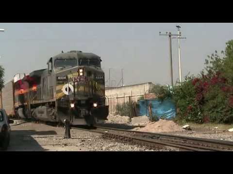 KCSM 4554 Y 4518 MANDATO DE VIA EN ACAMBARO,GTO - YouTube