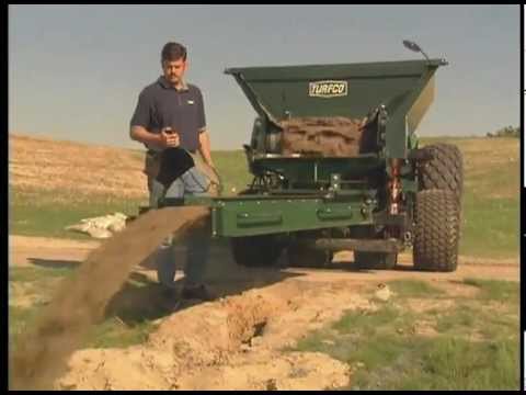 Turfco CR10 Material Handler & Fairway Topdresser - YouTube