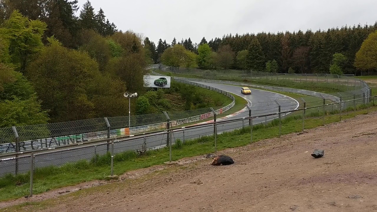 Nurburgring Brünnchen corner light view - YouTube