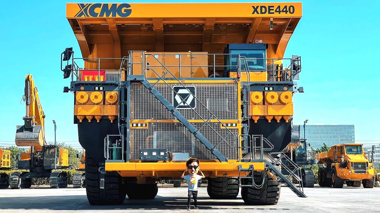 YouTube最全测评？我开上了全球最大的中国车——XDE440【袁启聪车评】 - YouTube