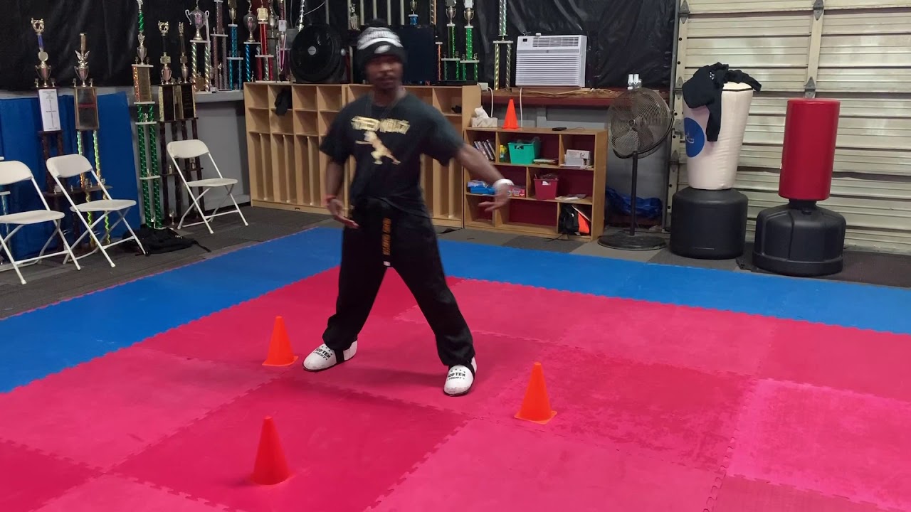 3-Cone Footwork Drill (pt1/3) - YouTube