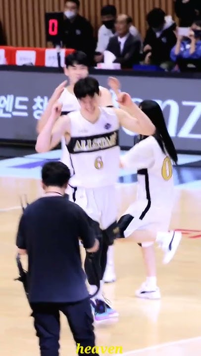 [세로직캠] 이정현 작정현 BLUE CHECK / 22-23 KBL올스타 - YouTube