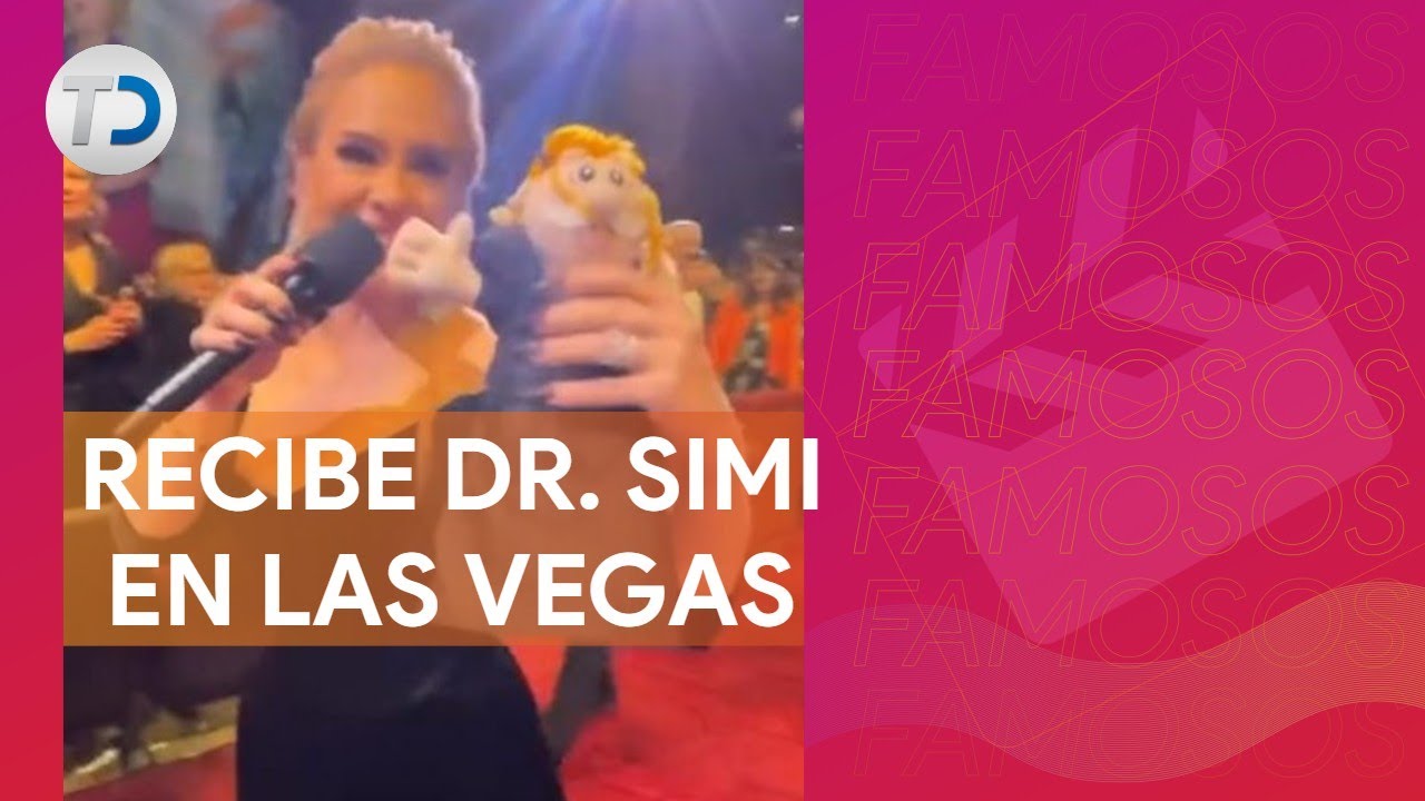 Adele recibe peluche del Dr. Simi durante concierto en Las Vegas - YouTube