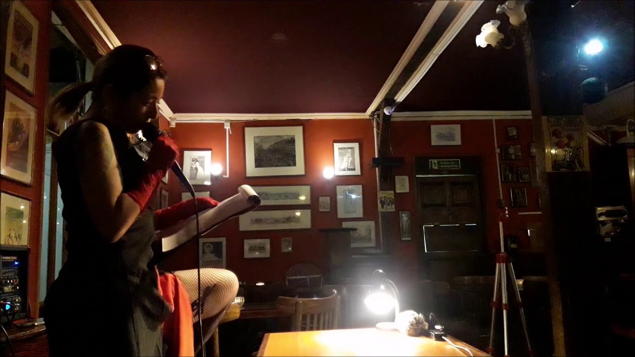 DEBORAH JONES POETA PORTEÑA DESDE VALDIVIA CON SU POESIA EROTICA AL ...