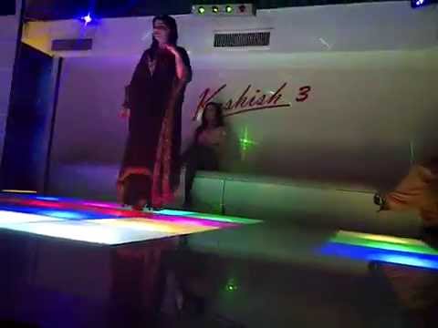 Pakistani Night Club Dancers in Dubai - YouTube