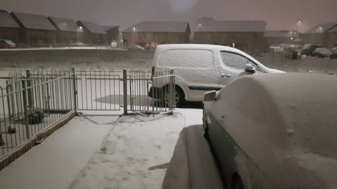 Snow in Paisley - 27/12/2017 - YouTube
