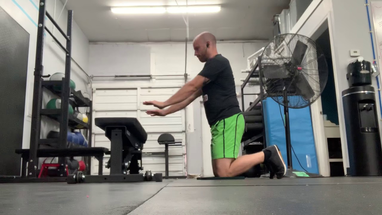 Dynamic incline knee push up - YouTube