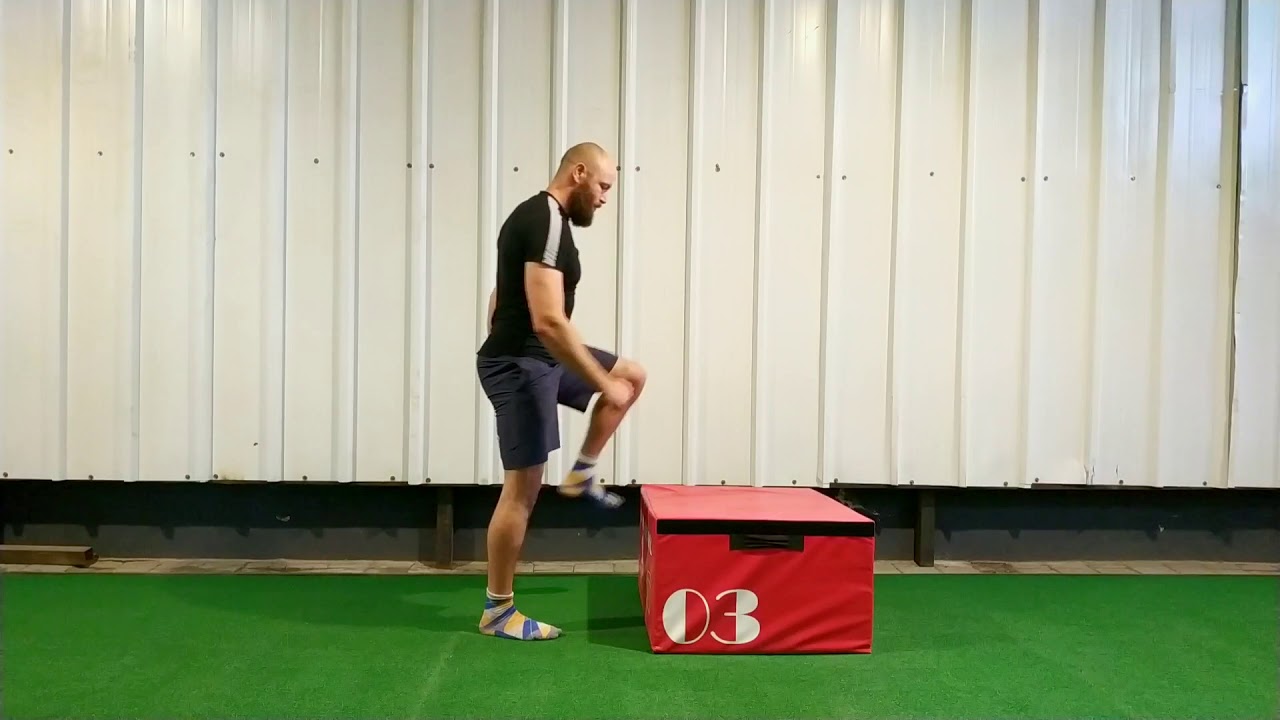 Box jump exercise - YouTube