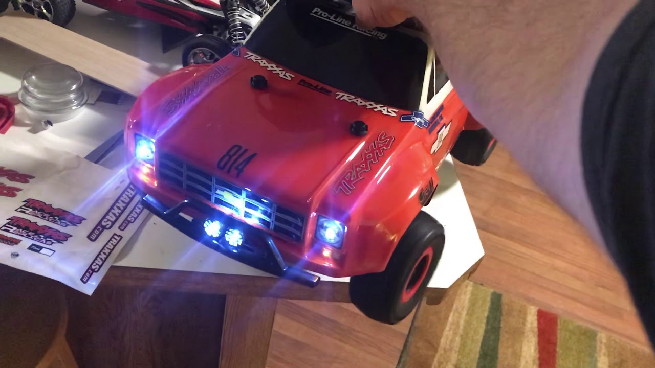 Traxxas slash ultimate with new body and lights - YouTube