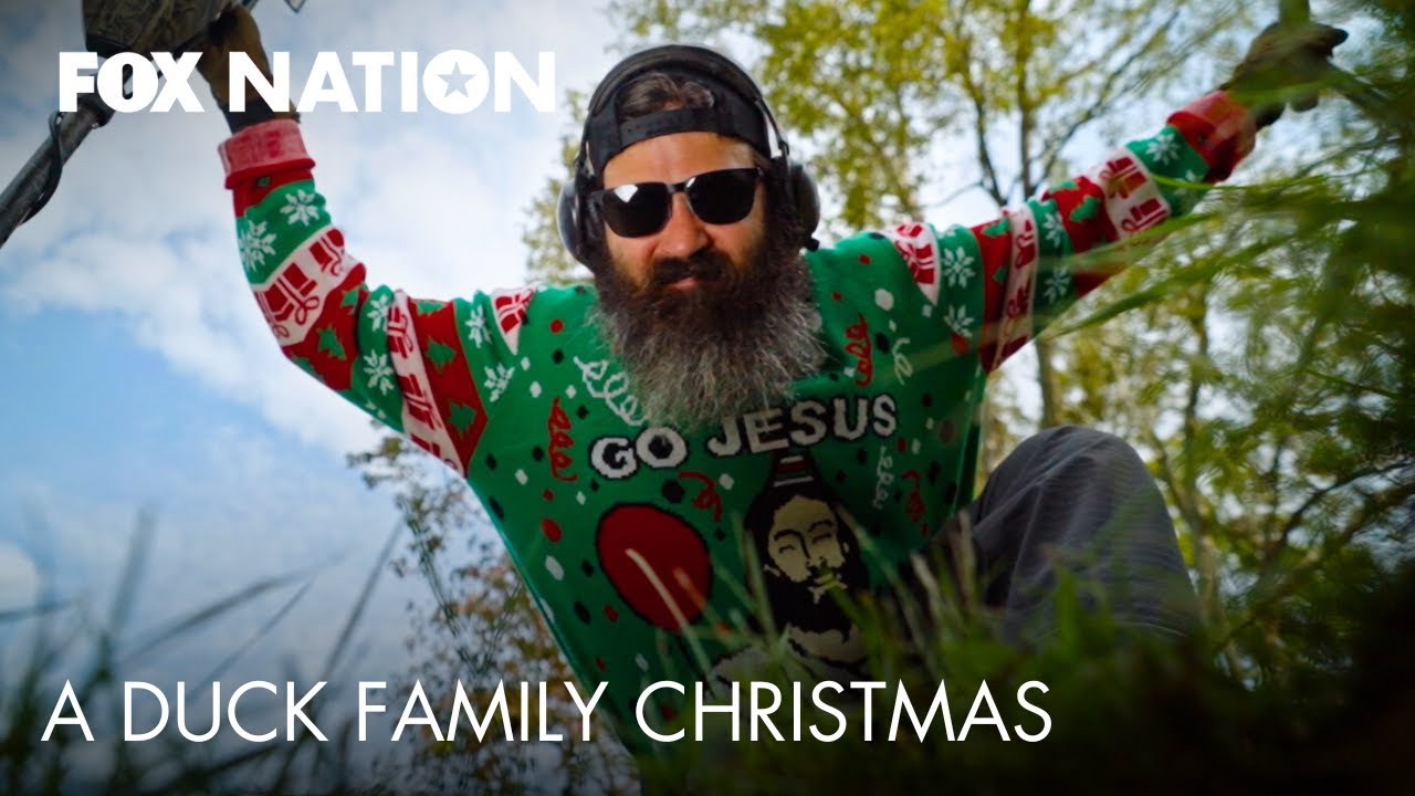 A Duck Family Christmas Streaming Now | Fox Nation - YouTube