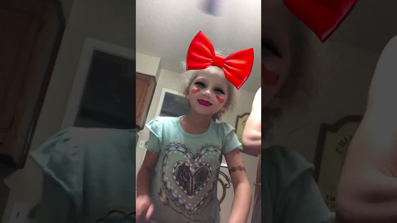 Layla snap chat - YouTube