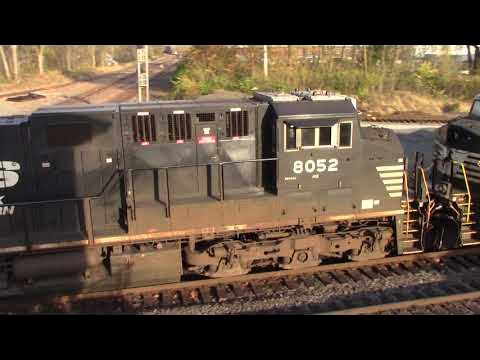 10/29/24 Marion, OH; NS 4131 leads a mixed freight south - YouTube