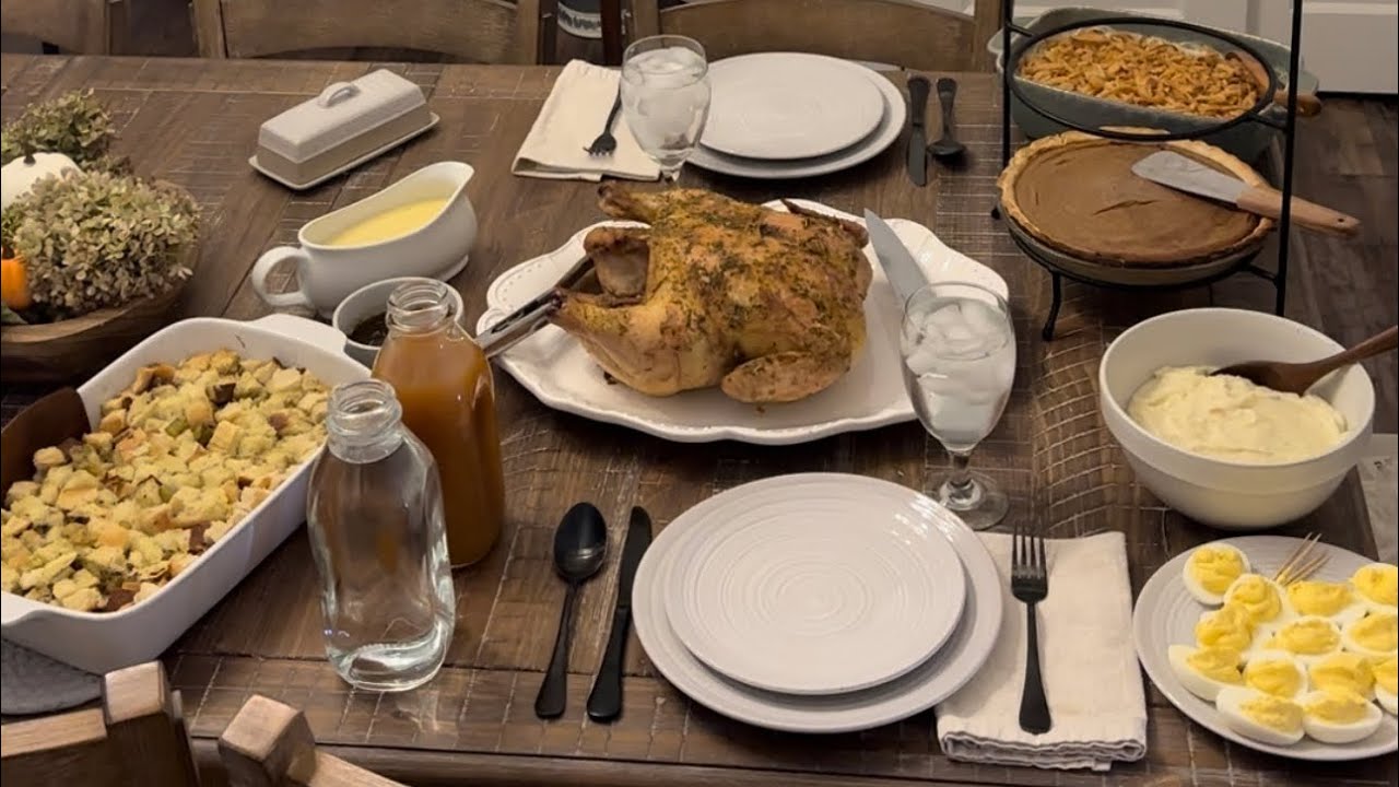 Thanksgiving Meal l Farmhouse Cooking l Fall Baking l Side Dishes - YouTube
