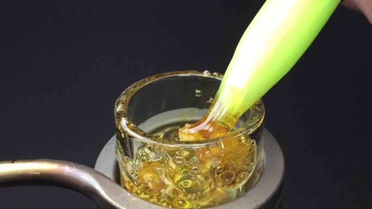 How To Dab Like A Boss: Melt A Gram Of Banana Crumble On An eBoss XL ...