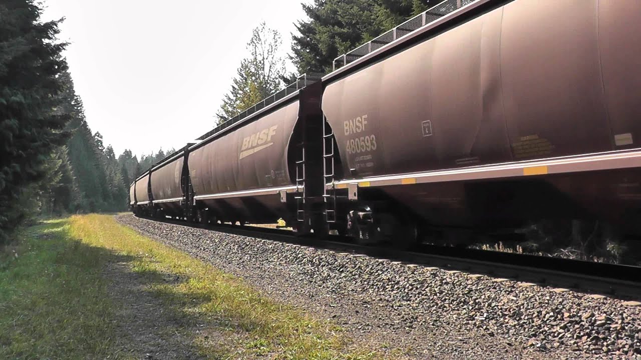 Stampede Pass. Tunnel 4, BNSF Grain Train. - YouTube