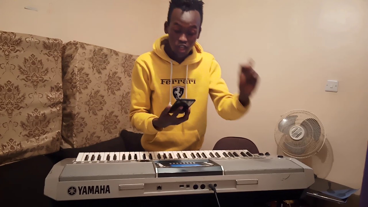 Hot piano seben 🎸 🎹 by Saviour Bee - YouTube