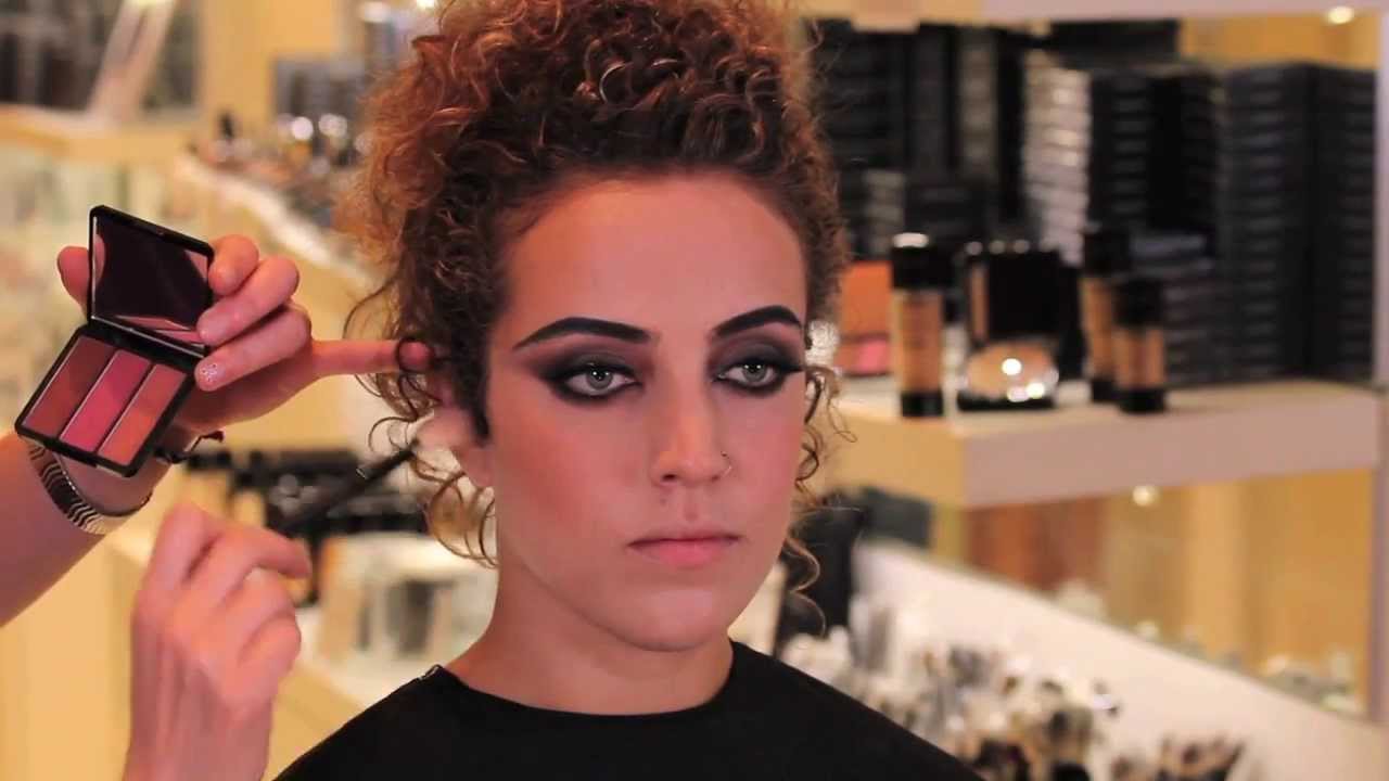 Eve Pearl - Sexy Vampire Makeup Tutorial - YouTube