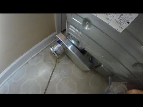Periscope dryer vent with a Magvent attachment to wall