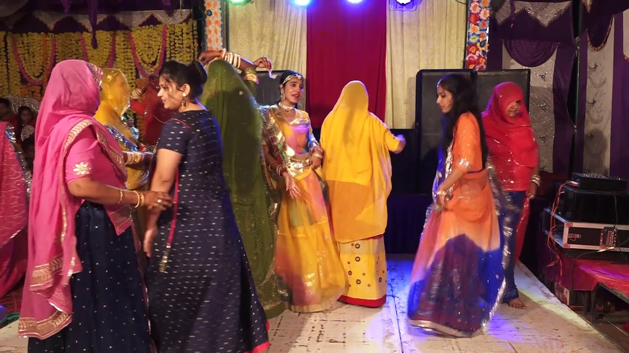 Rajasthani Rajputi Dance By Rathore Baisa - YouTube