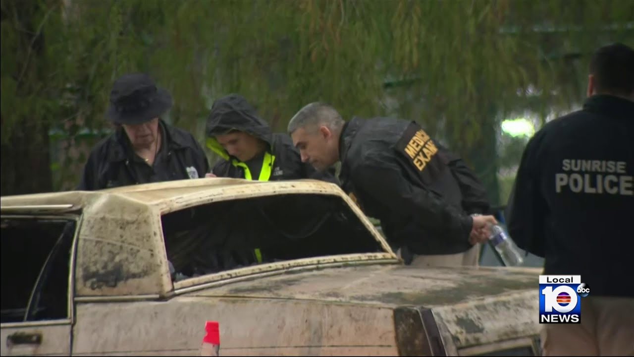 Body found in submerged car in Sunrise - YouTube