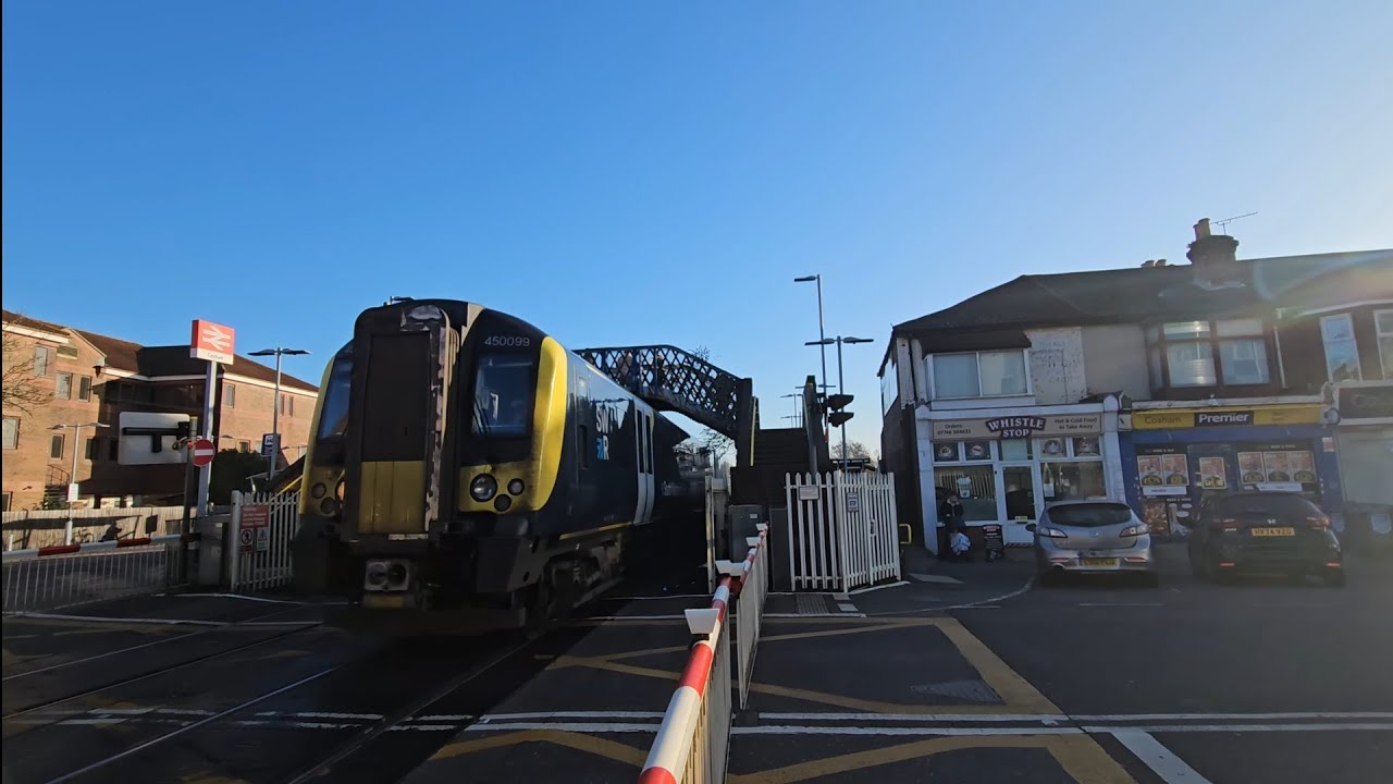 Cosham Station Level Crossing SWR Train To Southampton Filmed With ...