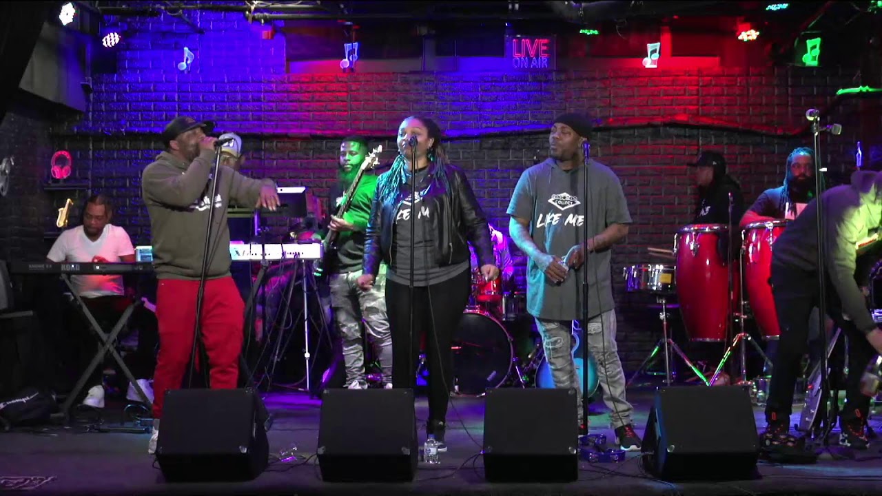 4 Kixxx & Giggles - YouTube